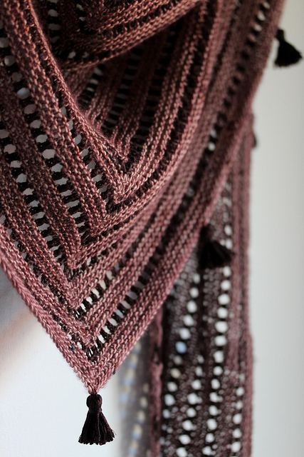 unilintu shawl: In English