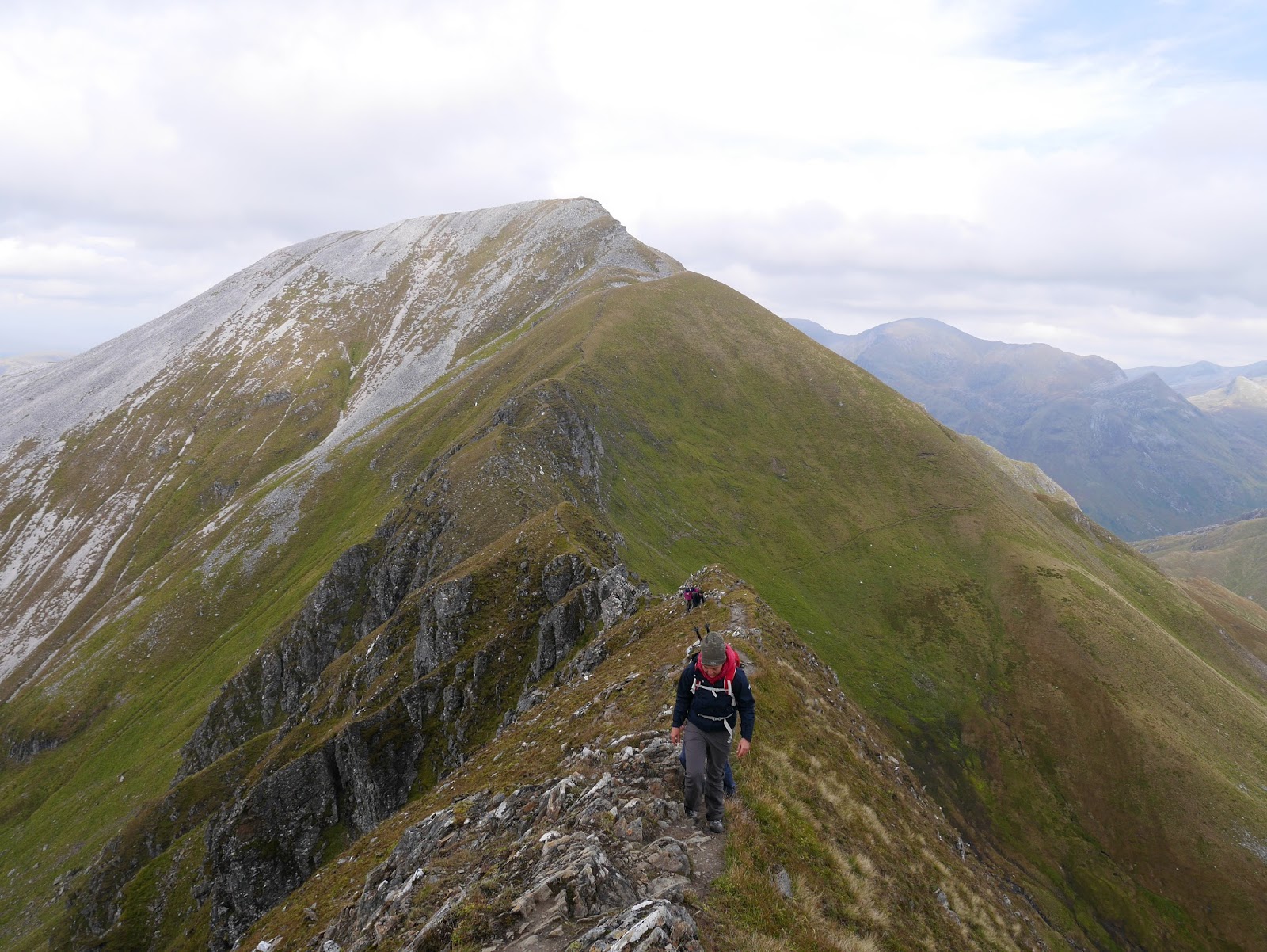 TARMACHAN MOUNTAINEERING: THE DEVILS RIDGE