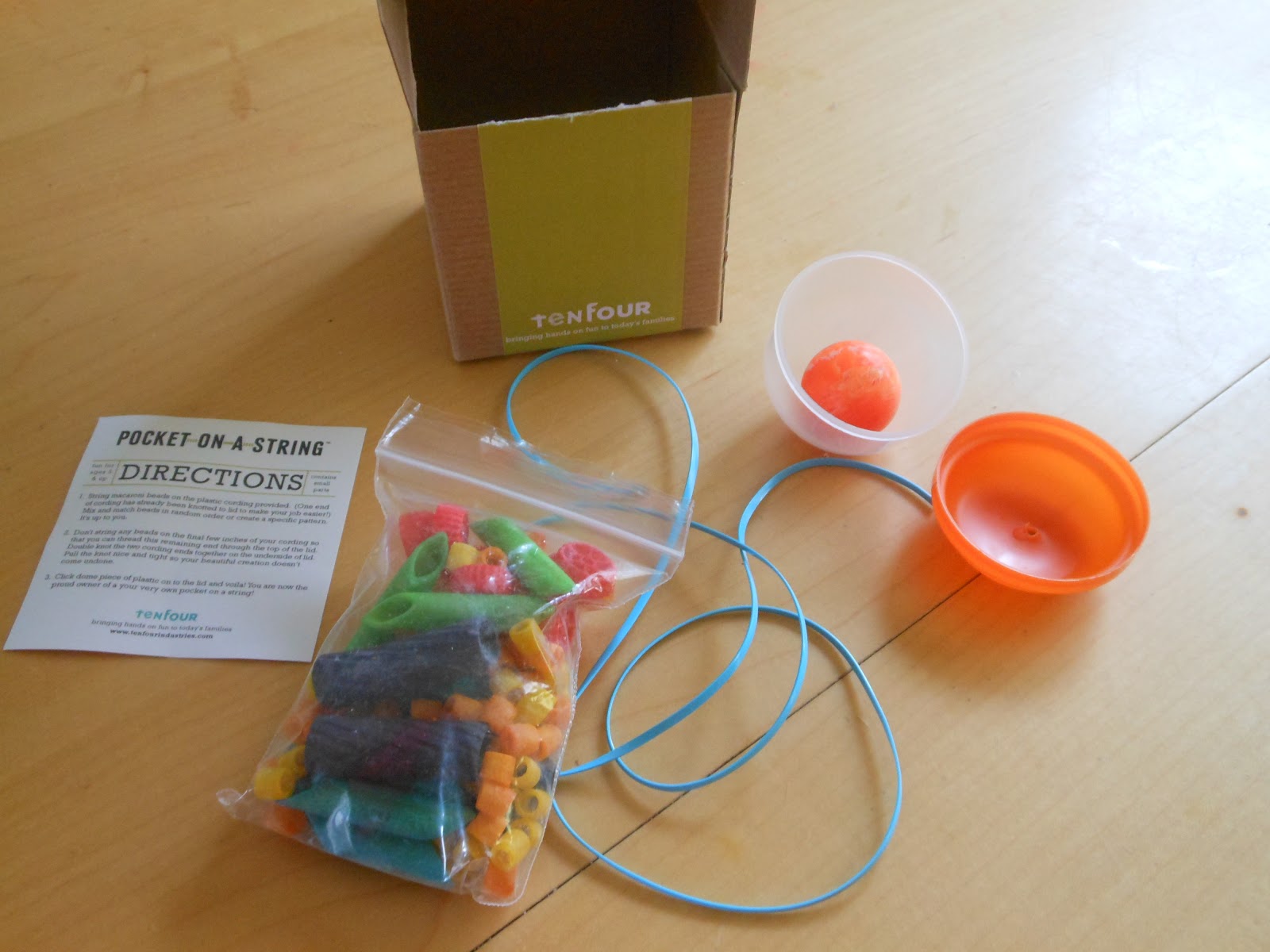 Crafty Mom Blog: The Creative Capsule's Review and Giveaway