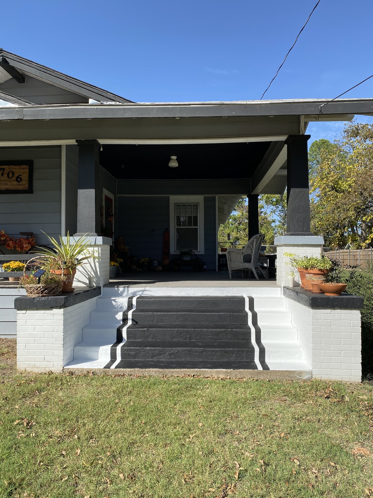 Clover House: How I Painted a Faux Rug on Our Front Steps