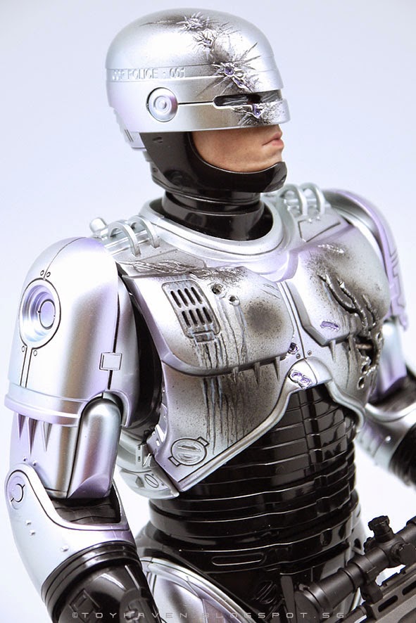 toyhaven: Review III: Hot Toys MMS202D04 1/6th scale Battle Damaged ...