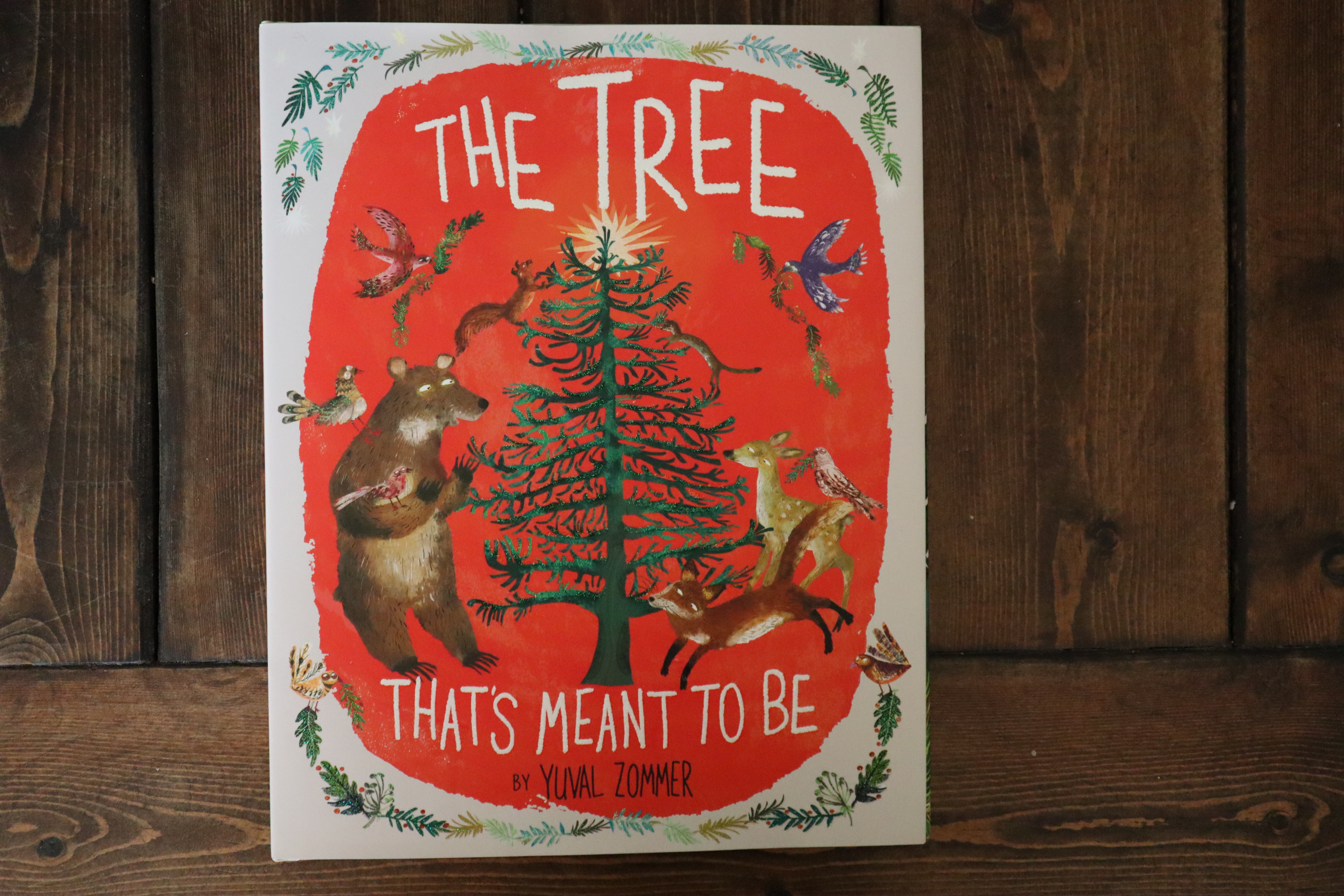 Momfessionals: Friday Favorites - Christmas Books Edition