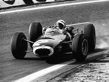 SILENT ECHOES: FORMULA 1 NOSTALGIA