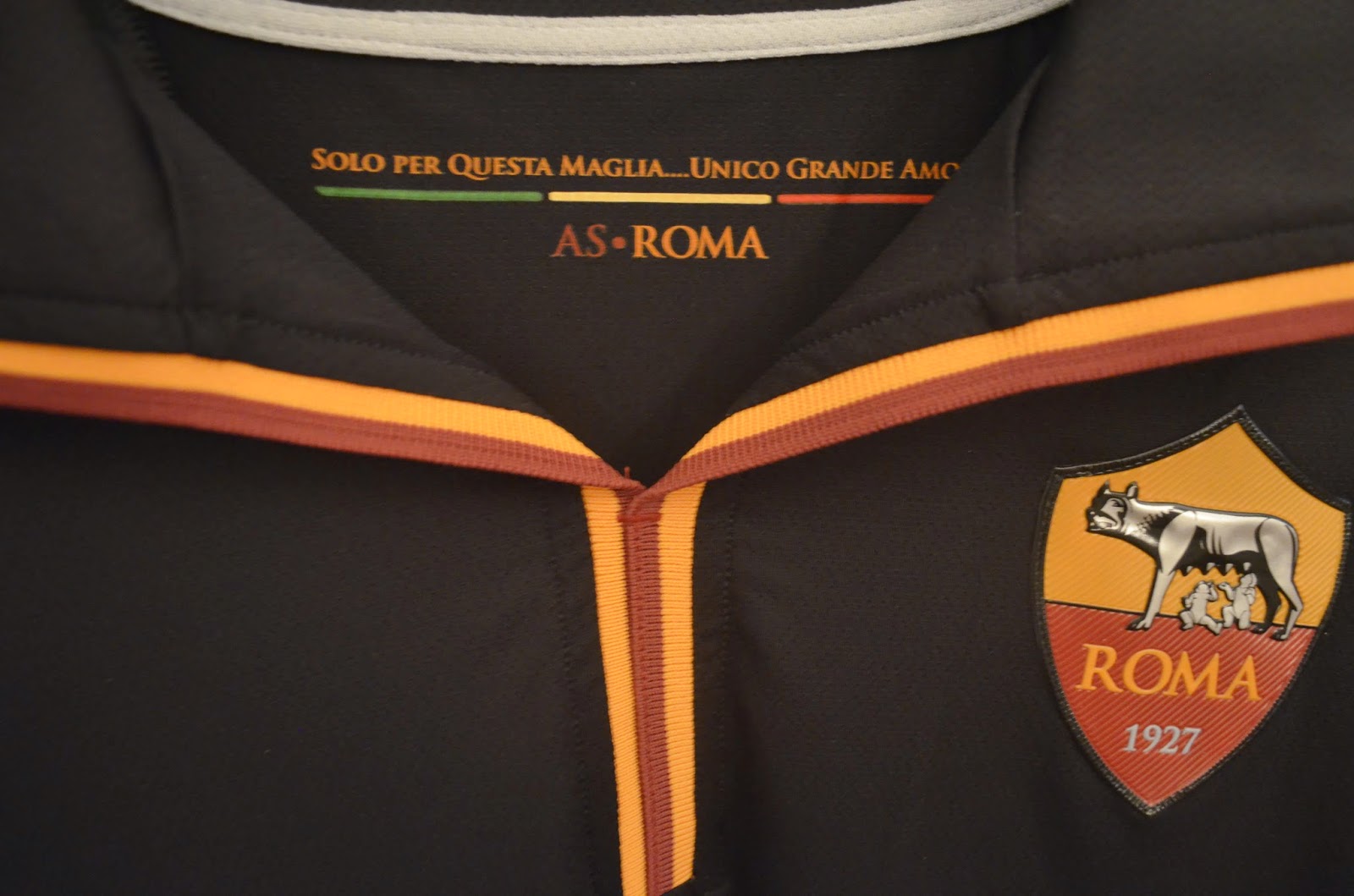Kit Collection - My Soccer Jersey Collection: AS Roma 2013-2014 Third