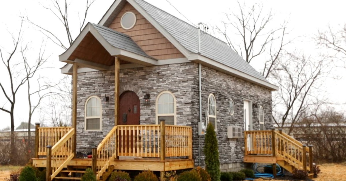 Gothic Castle House (480 Sq Ft) [ TINY HOUSE TOWN ]