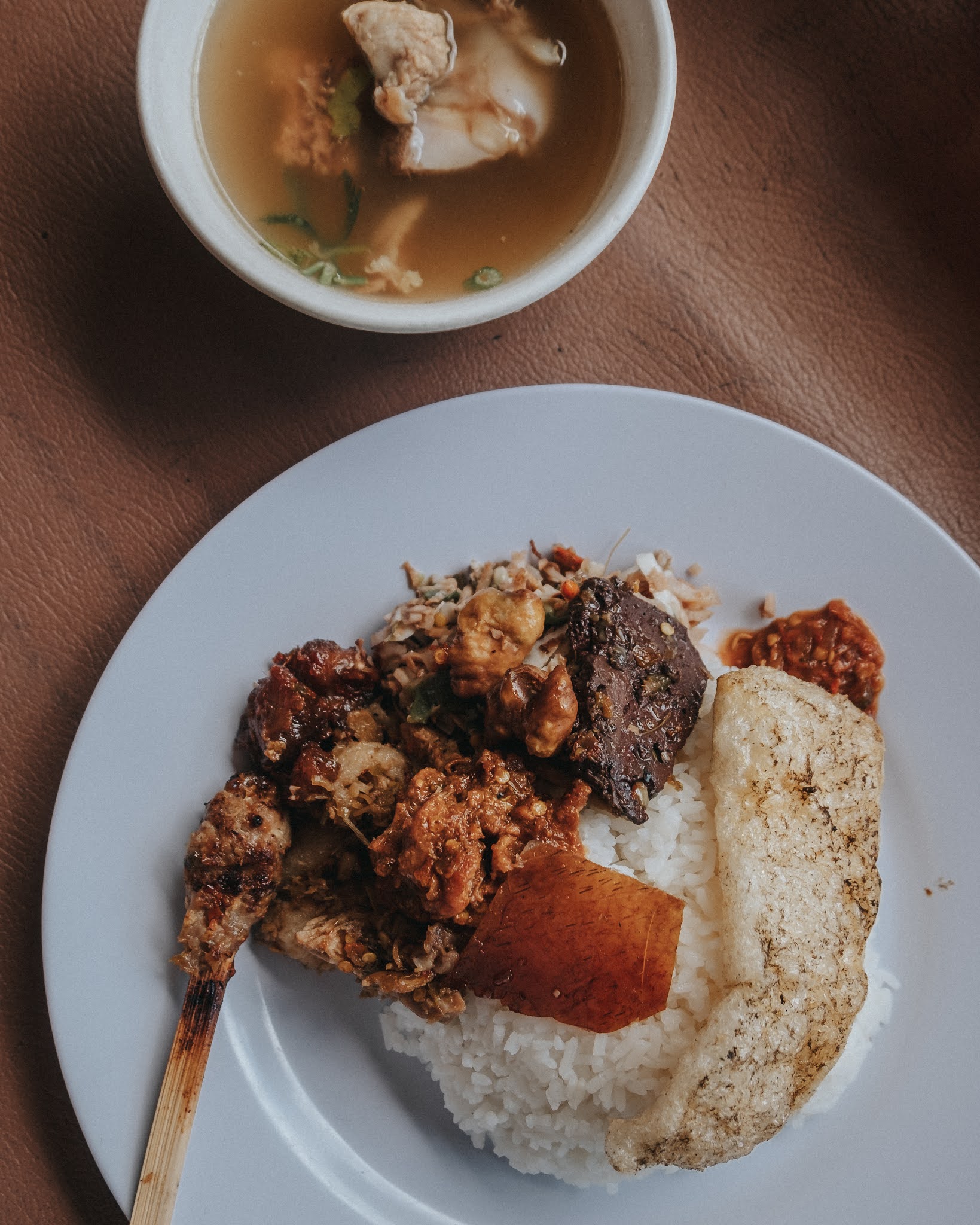 ULTIMATE GUIDE BABI GULING BALI - foodandfeast