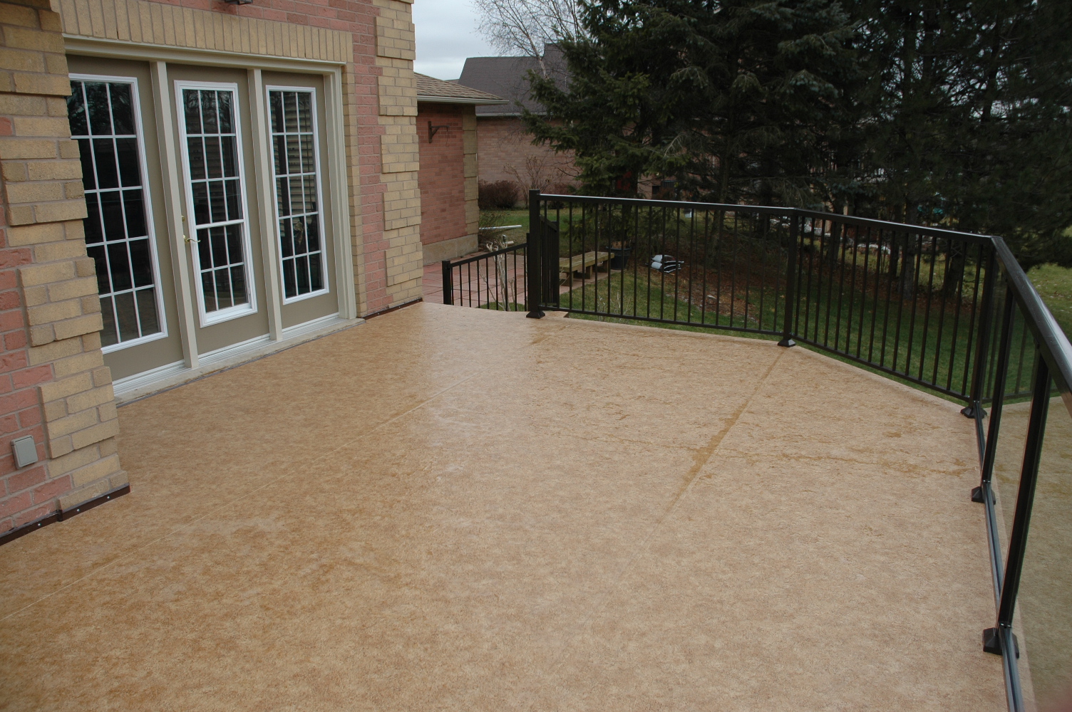 The Duradek Way: Deck Care For The Fall