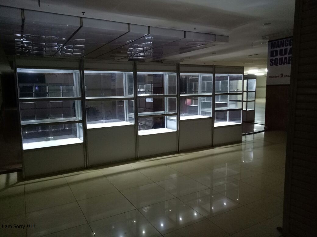 PARTISI PAMERAN SOLO 085100463227: SEWA RAK SHOWCASE R8 JAKARTA ...