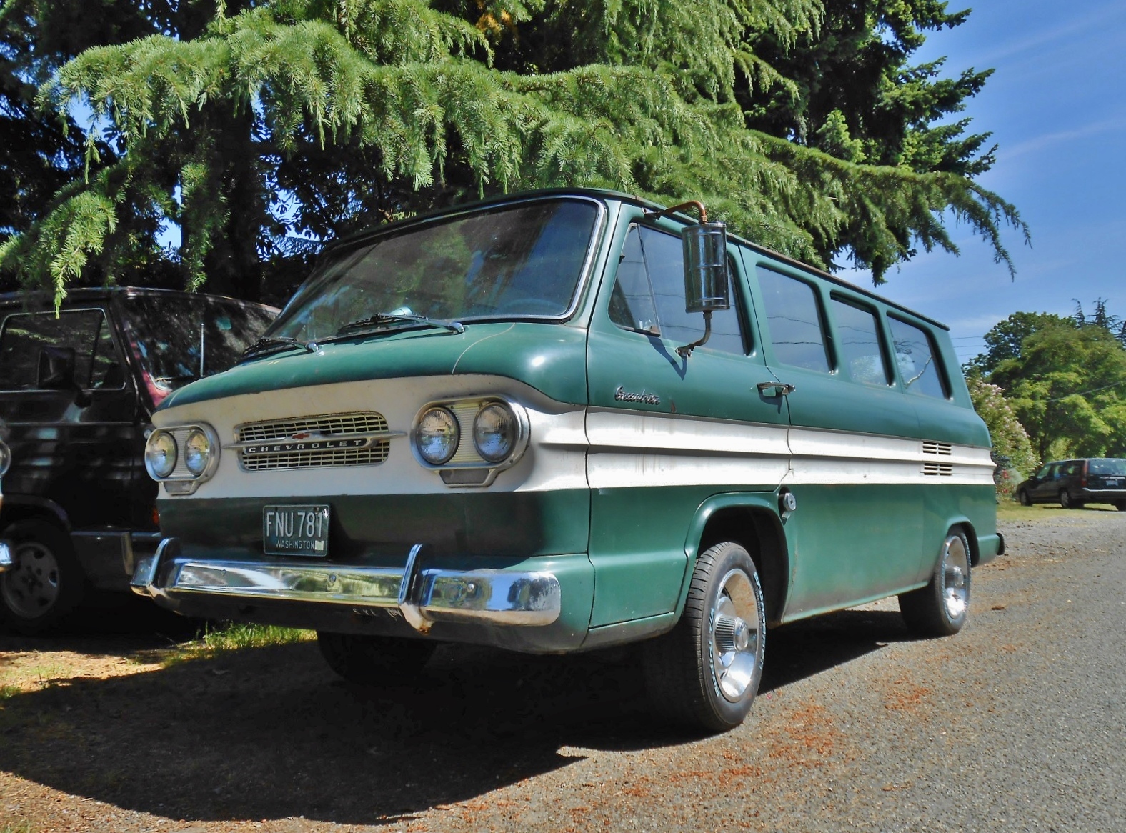 Seattle's Parked Cars: 1962 Chevrolet Corvair Greenbrier