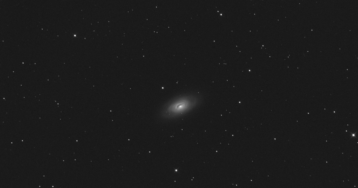 Astronomia Amatorska: Messier 64: Black Eye Galaxy