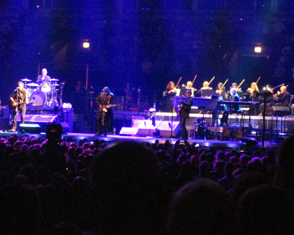 Seth Saith: A Truly Outstanding Boss: Bruce Springsteen & the E Street ...