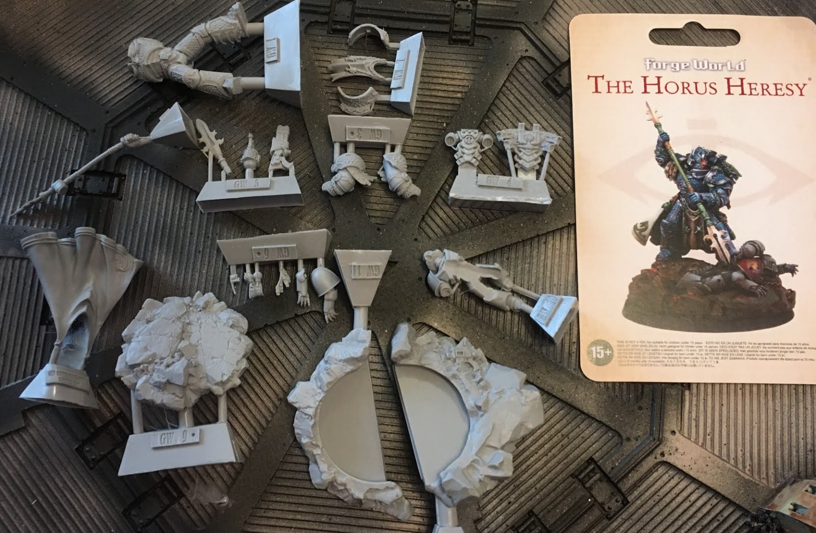 Warpstone Flux: Alpharius Unboxing