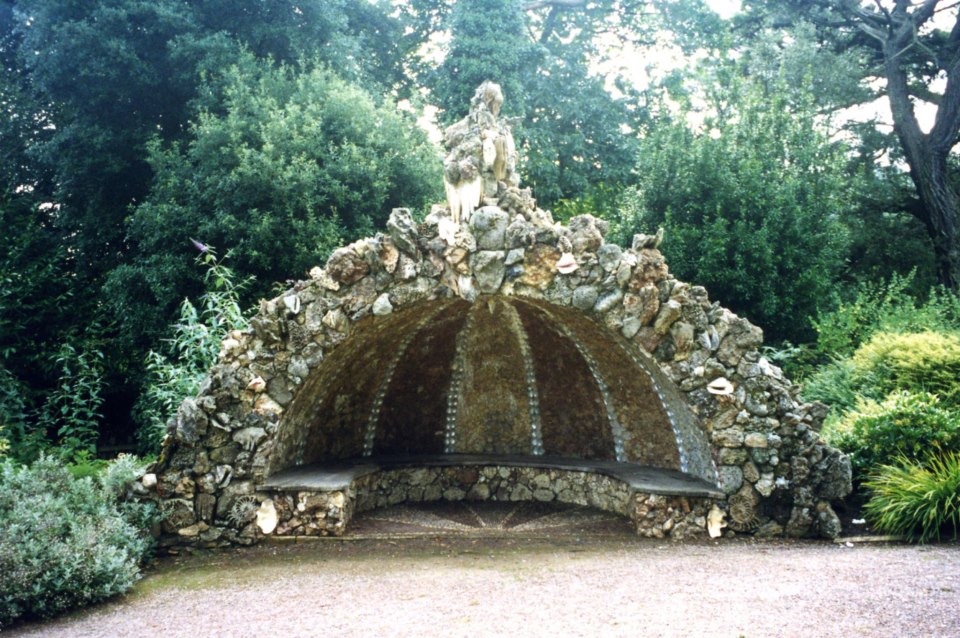 ARCHITEXT by Arrol Gellner: CHOOSE YOUR FOLLY