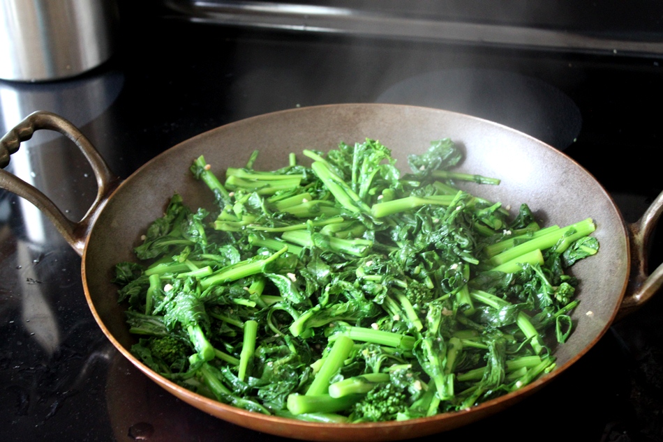 A Teaspoon and A Pinch: Thai Stir-Fried Greens
