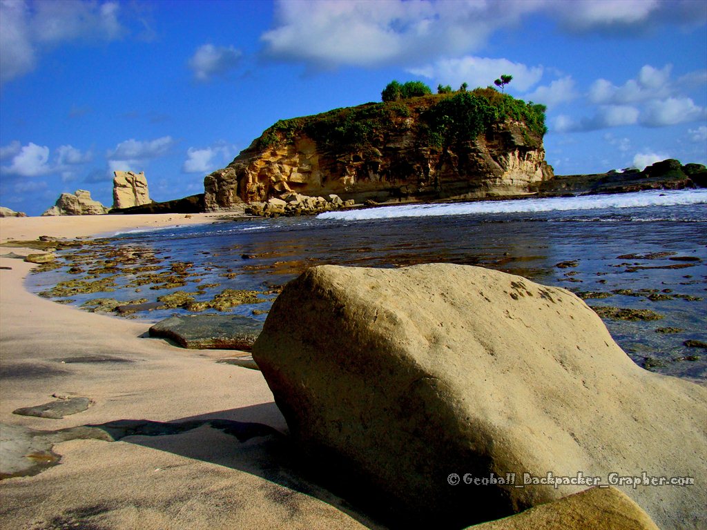 Destinasi Wisata Pantai di Pacitan,Jawa Timur | bayublogtraveller