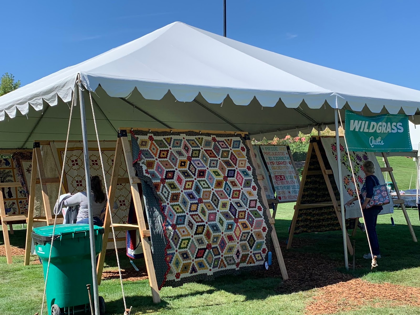 Sew Fun 2 Quilt: Vendor Tents