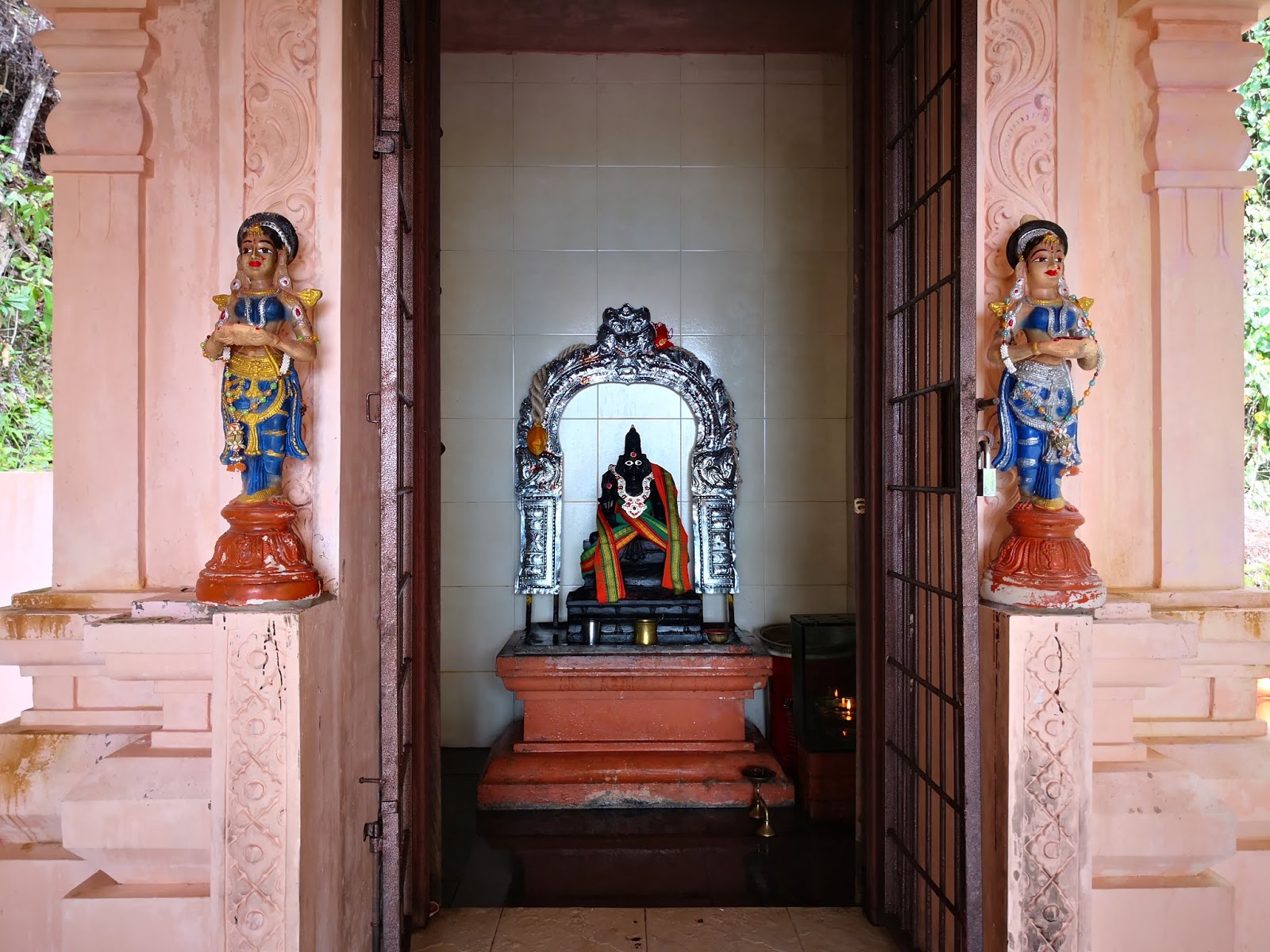 AZLAN RUMADI: HIKING KE KUIL SRI MAHA MARIAMMAN DI GUNUNG MATANG ...