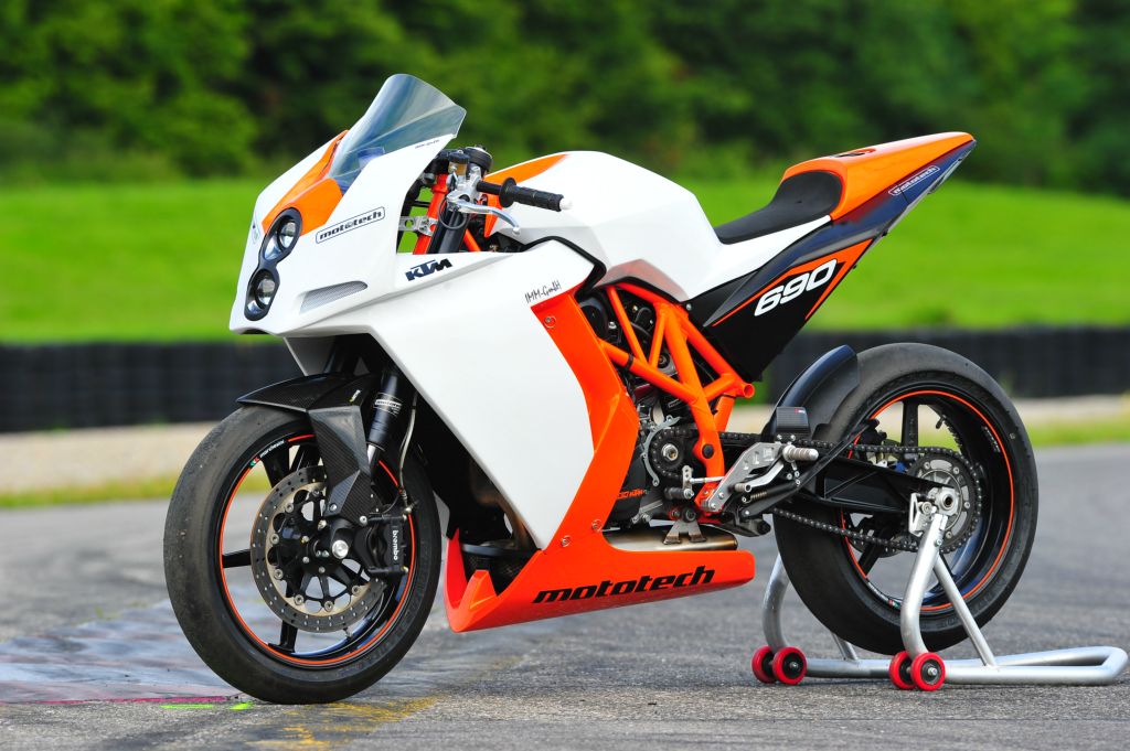 On Two Wheels: KTM RC4