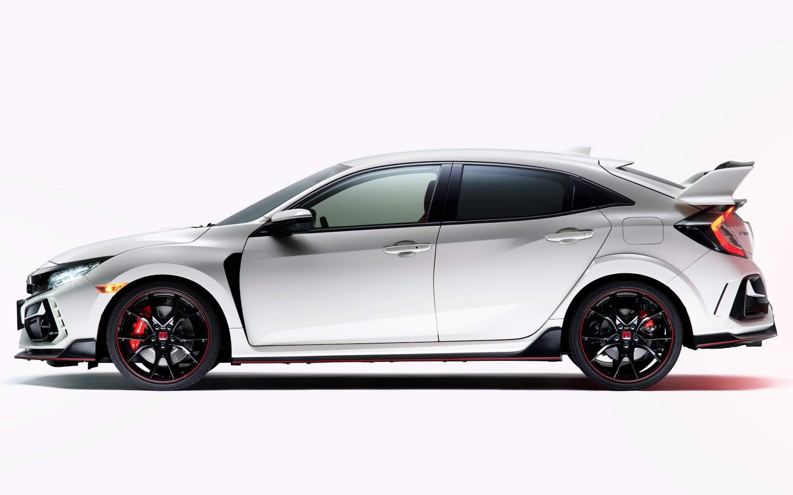 Honda Civic Type R 2020 recebe facelift e aperfeiçoamentos