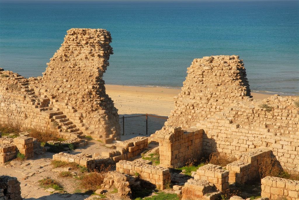 Paseando por Israel: Azotus Paralius: brevísimo resumen histórico de Ashdod