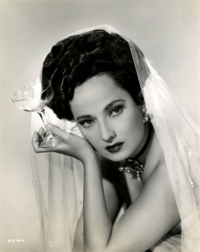 50 Gorgeous Photos of British Actress Merle Oberon in the 1930s and ...