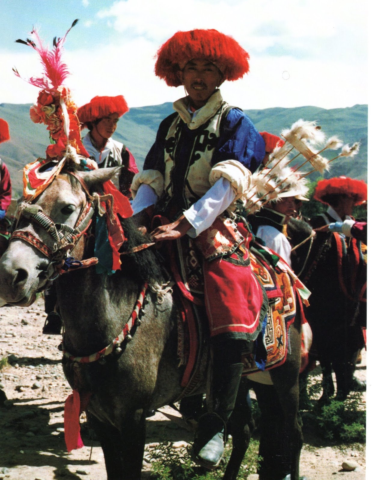 FolkCostume&Embroidery: June 2020