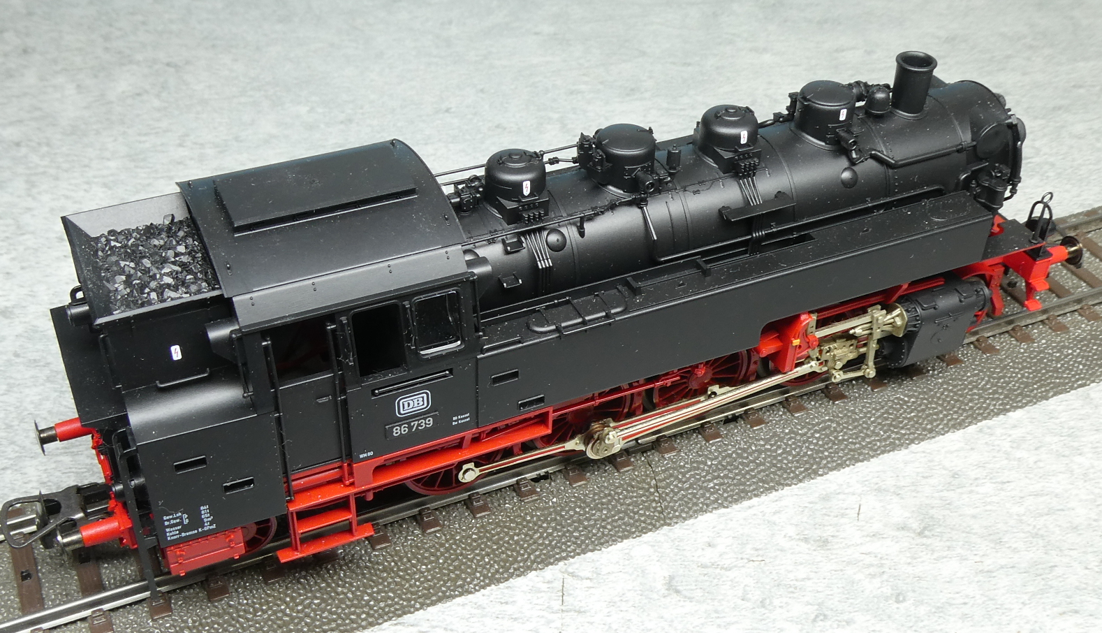 ドイツ連邦鉄道 DB 貨物用タンク式蒸気機関車 BR 86 739号機 (Fleischmann 4086)