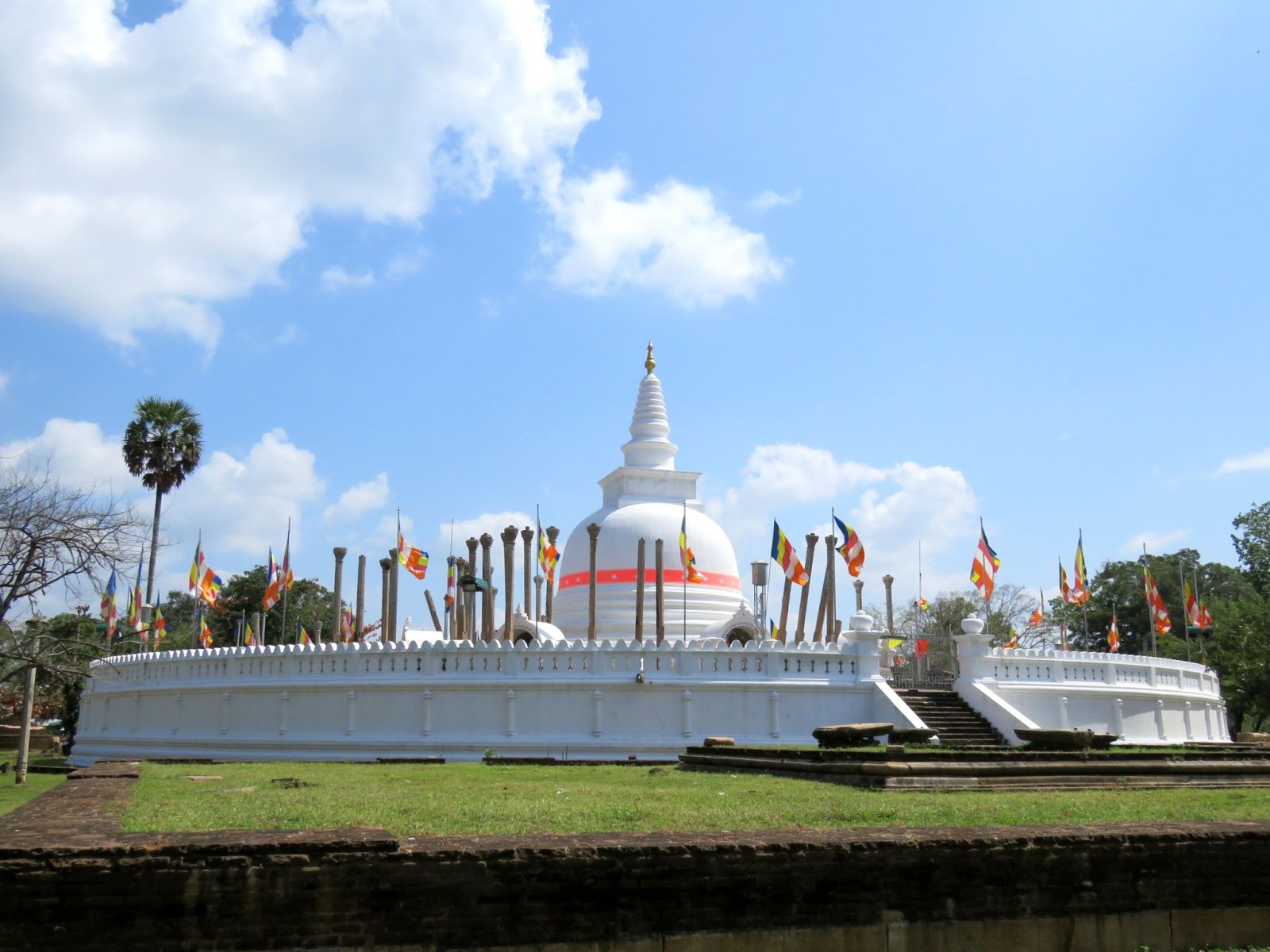 ANICCASIGHT: The First Stupa Built in Sri Lanka - Anuradhapura