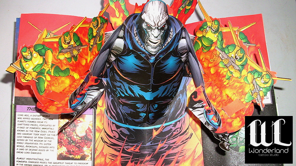 Wonderland Tattoo Studio: DC Super Heroes - The Ultimate Pop-up Book