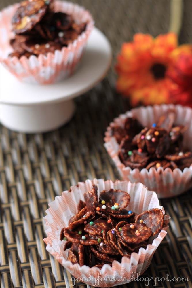 GoodyFoodies: Recipe: Chocolate Cornflakes with Hundreds and Thousands