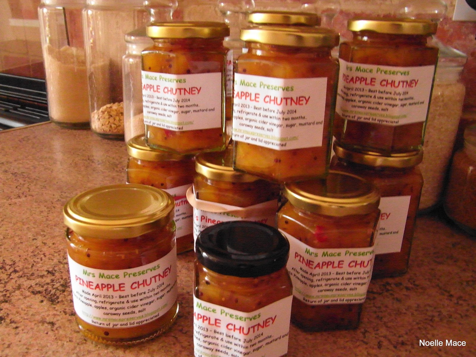 Mrs Mace Preserves: Pineapple Chutney
