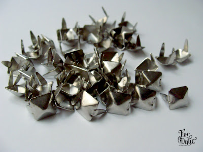 Mundinho teen: Onde comprar tachinhas?