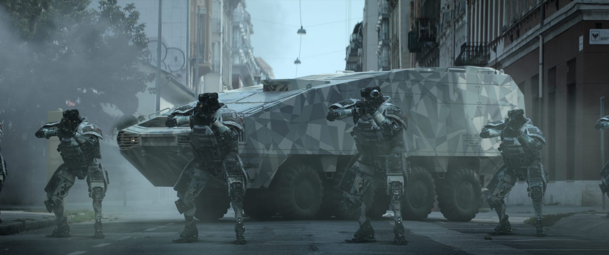 SNEAK PEEK : "Outside The Wire" on Netflix