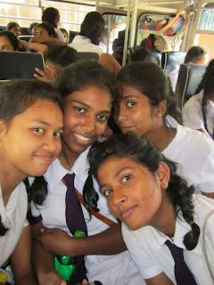 sri lankan girls 99: sri lankan school smol girls - podi kello