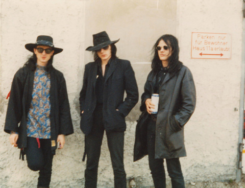 DARK CIRCLE ROOM: RE-UPLOAD: The Sisters Of Mercy - Zurich Radio ...