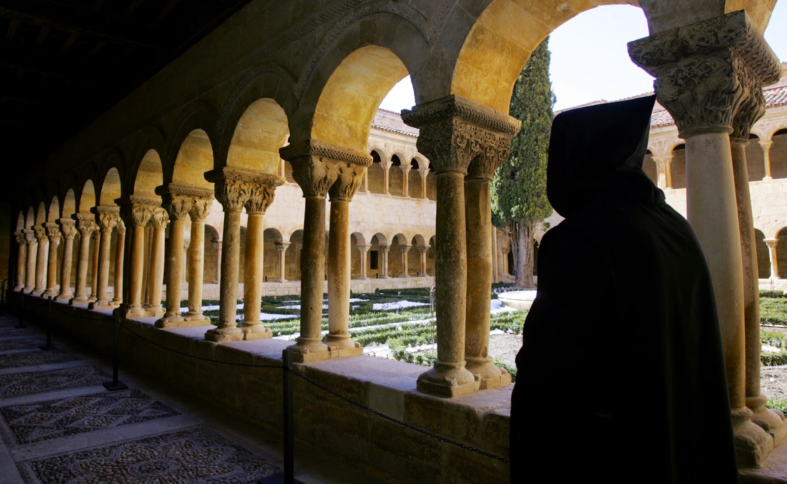 Blog de Sociales 2º ESO : LOS MONASTERIOS MEDIEVALES