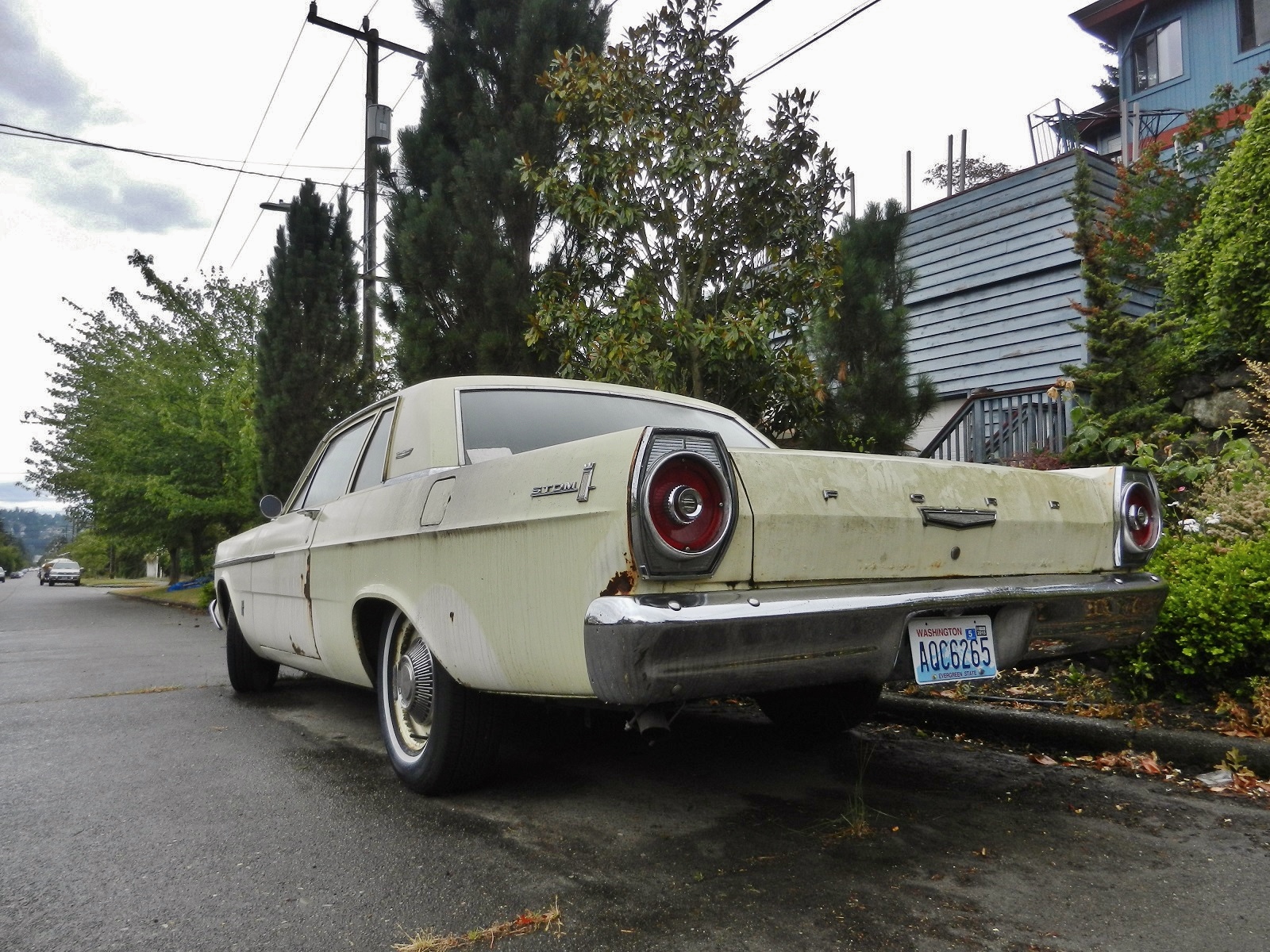 Seattle's Parked Cars: Ford Week 2 of 4: 1965 Ford Custom 500