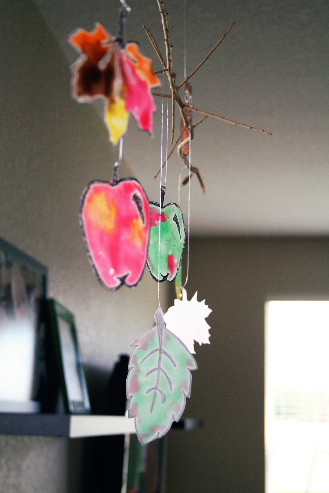 Buggie and Jellybean: DIY Fall Hanging Art