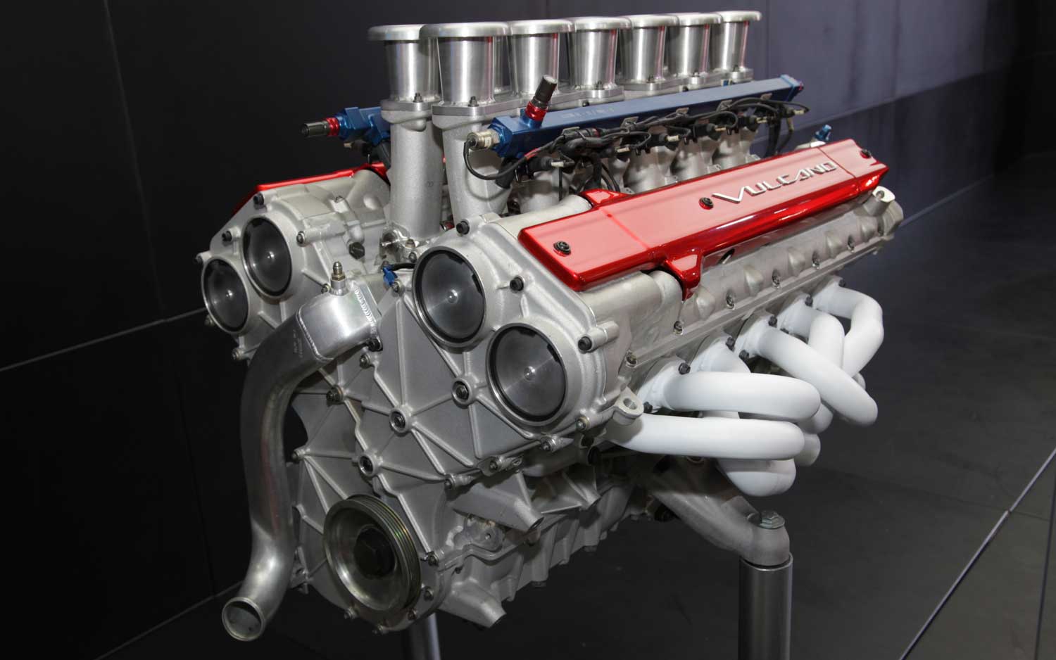 TESTE EM VÍDEO E VOLTA RÁPIDA DO DRIVE CLUB: ICONA VOLCANO V12 6 LITROS ...