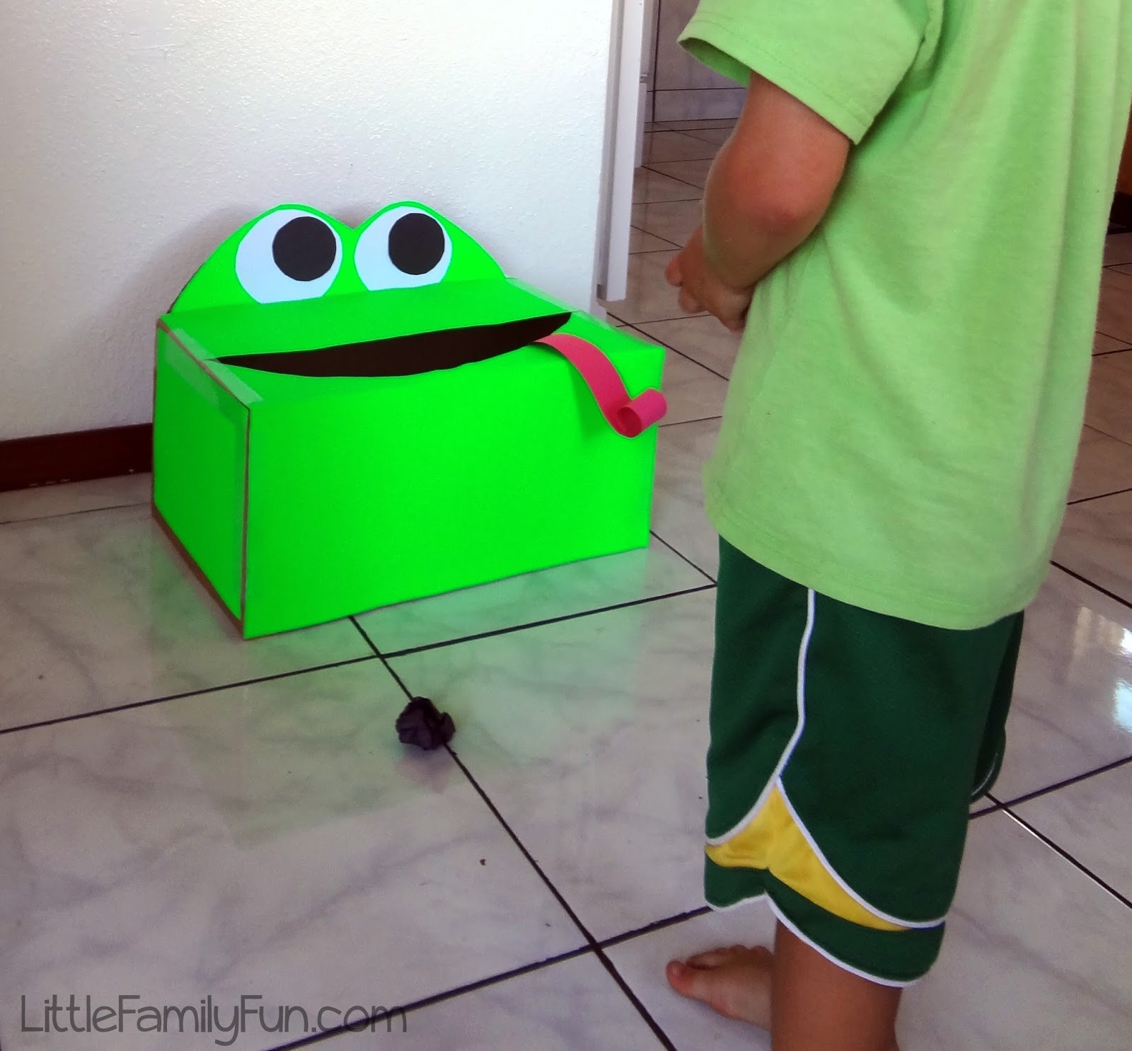 Little Family Fun: Frog Toss Game for kids!