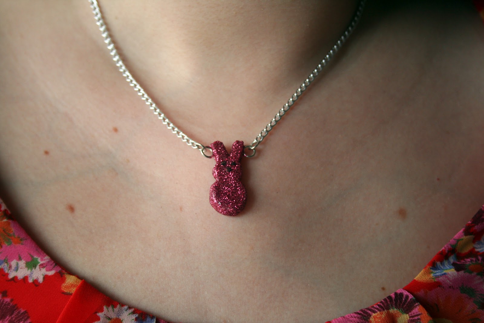 The Experimental Crafter: IC#6- A Glittery Peeps Necklace Tutorial