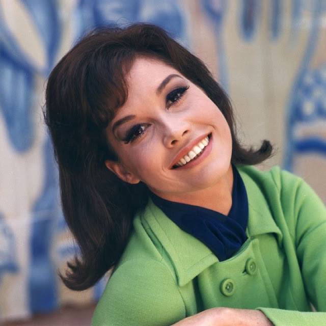 30 Beautiful Photos Show Styles of a Young Mary Tyler Moore ~ Vintage ...