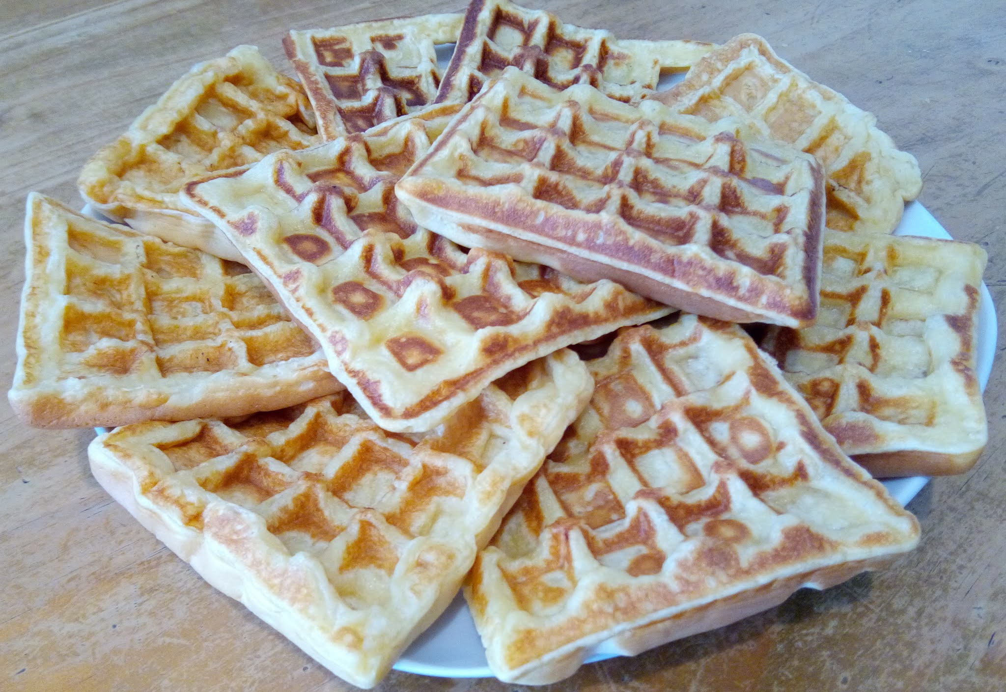 Ma cuisine pour tous: Les gaufres chantilly mascarpone et sauce au chocolat