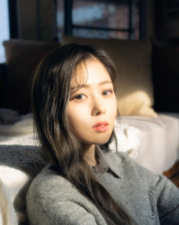 HYNN regresa con With and Without You