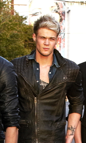 My FABE Music: Ryan Fletcher: Lawson's Bass Guitarist