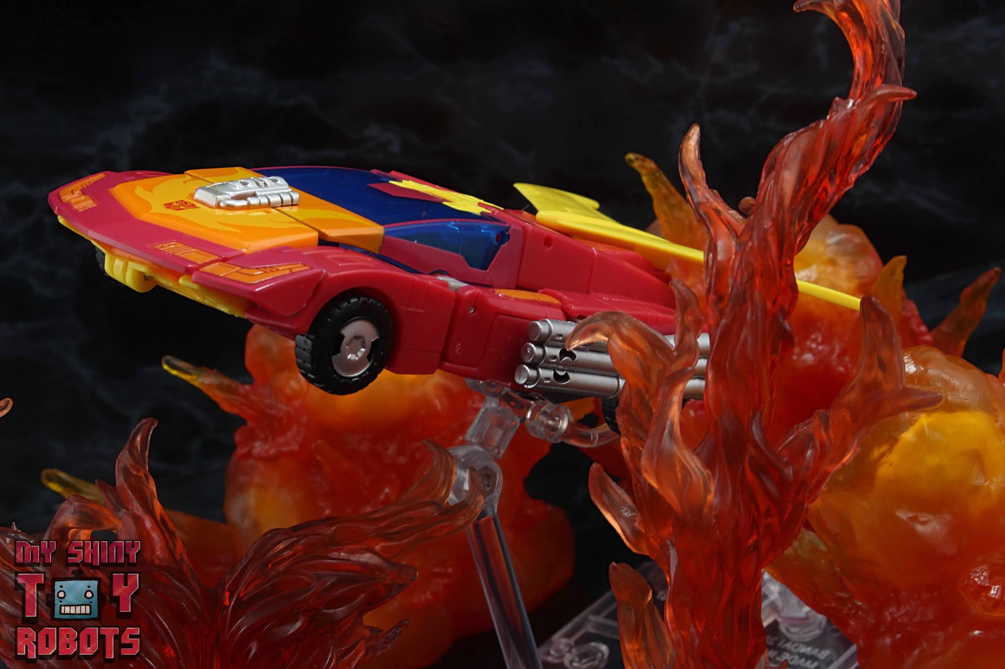 My Shiny Toy Robots: Toybox REVIEW: Transformers Studio Series 86 Hot Rod