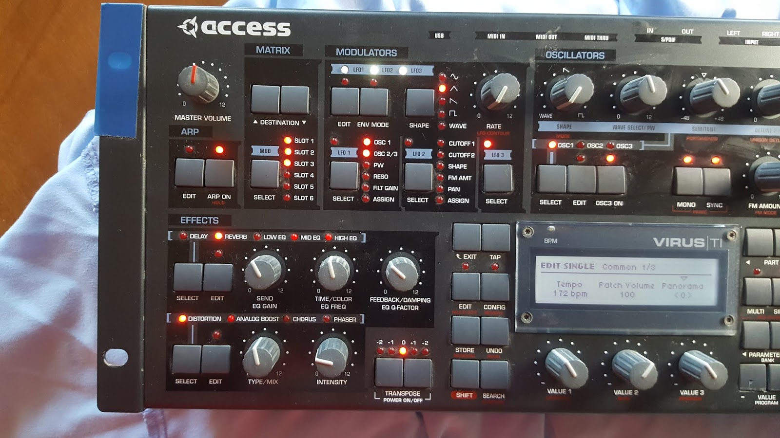 JonDent - Exploring Electronic Music: Access Virus TI - Teardown