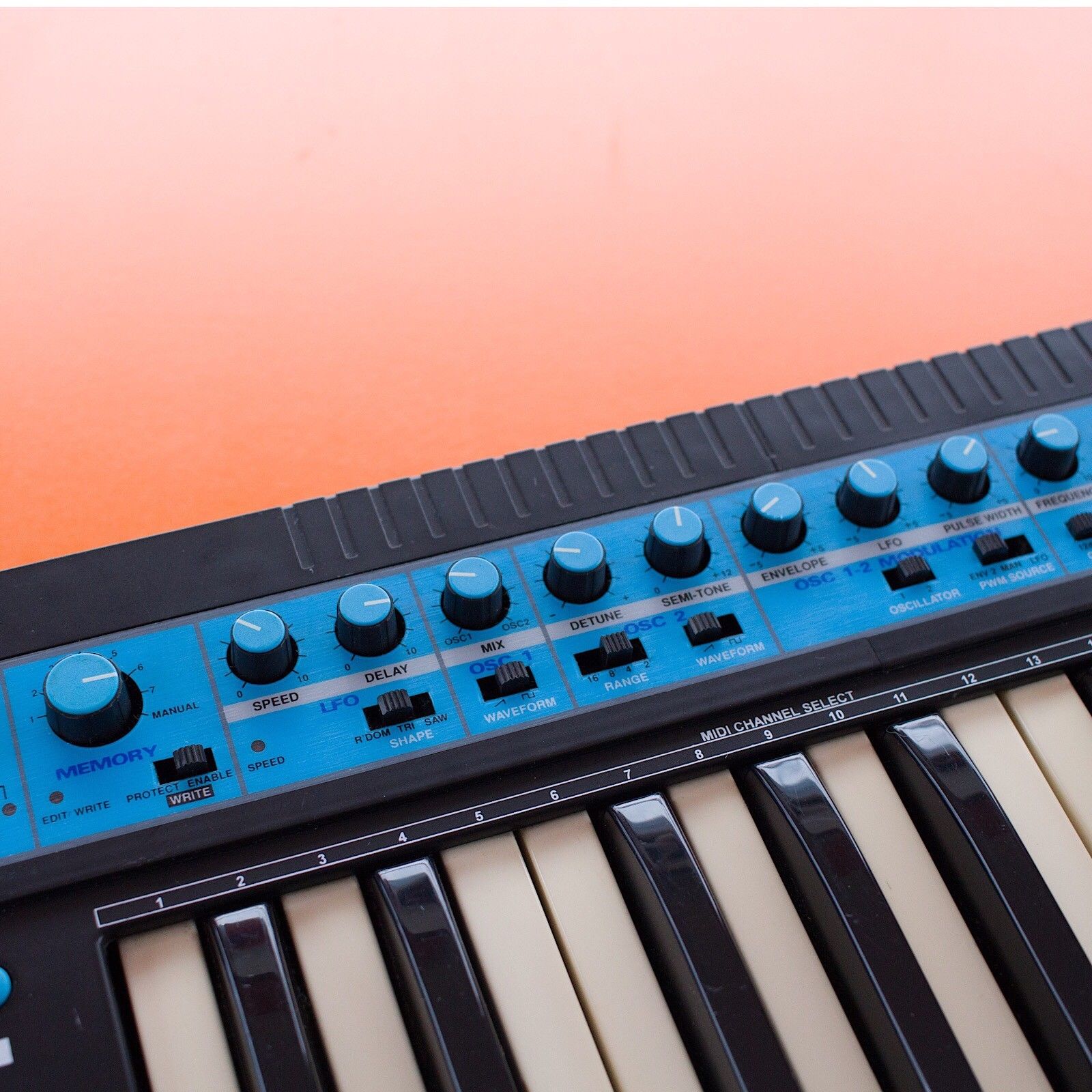 MATRIXSYNTH: Original 90s Novation BassStation Keyboard