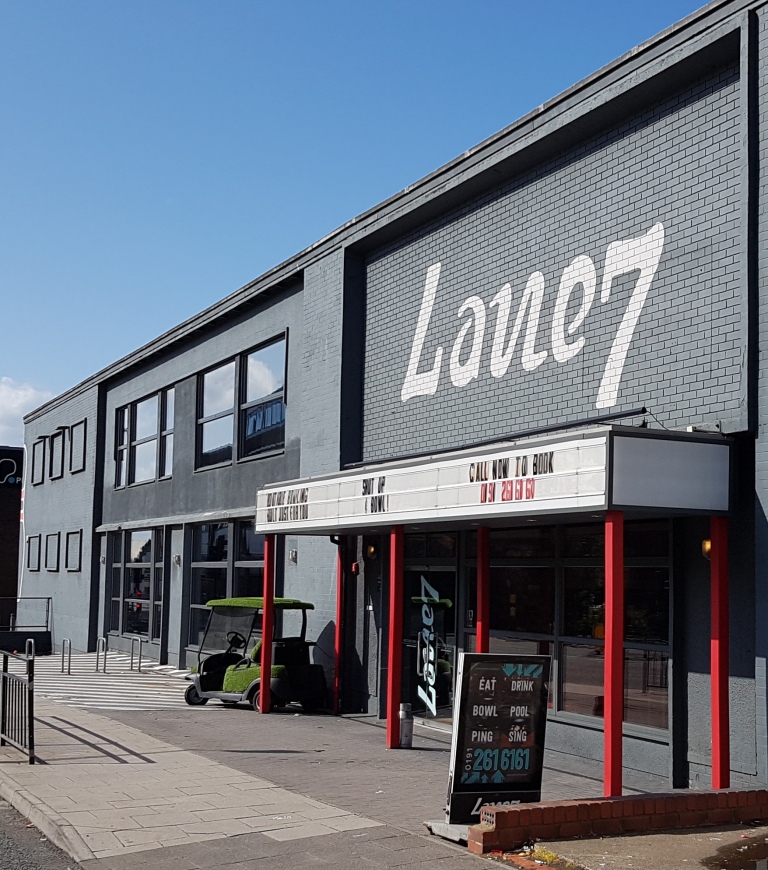 The Ham and Egger Files: Mini Golf at Lane7 in Newcastle