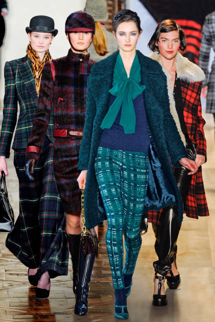 7 Crazy Ways to Wear Plaid this winters